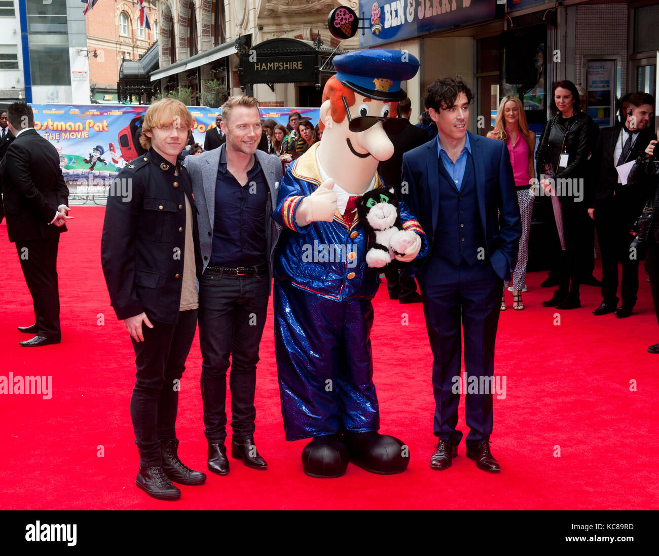 Postman pat and stephen mangan hi-res stock photography and images - Alamy
