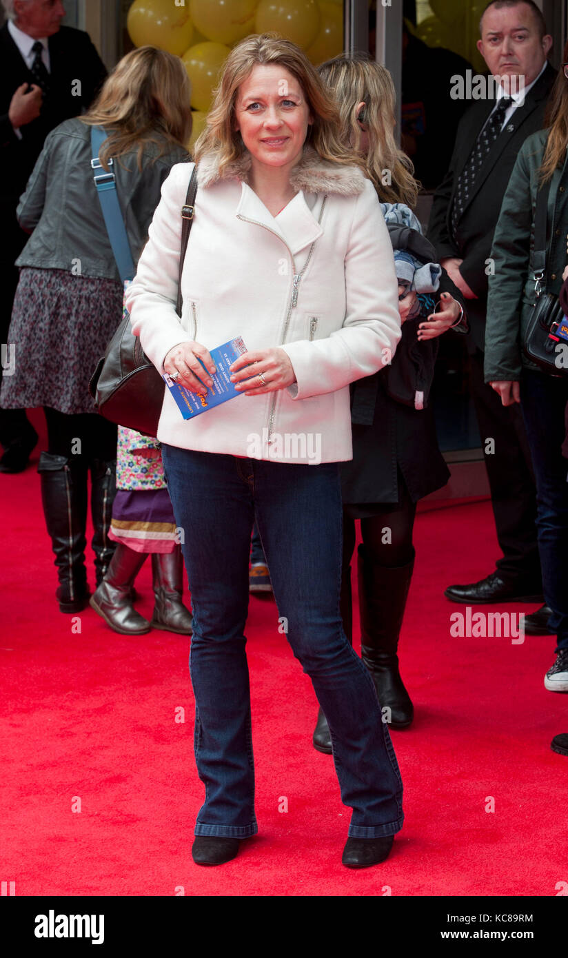 Sarah beeny hi-res stock photography and images - Alamy