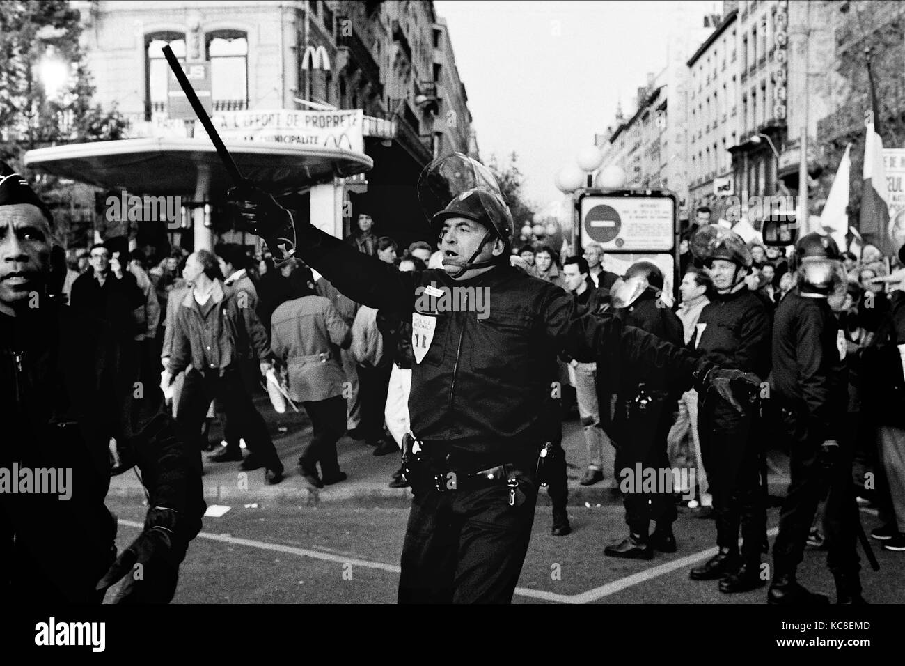 French National Front holds rally in Lyon to protest against the ...
