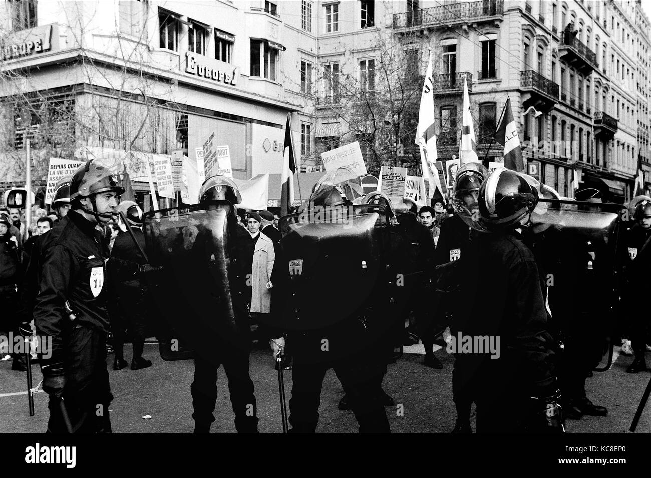 French National Front holds rally in Lyon to protest against the ...