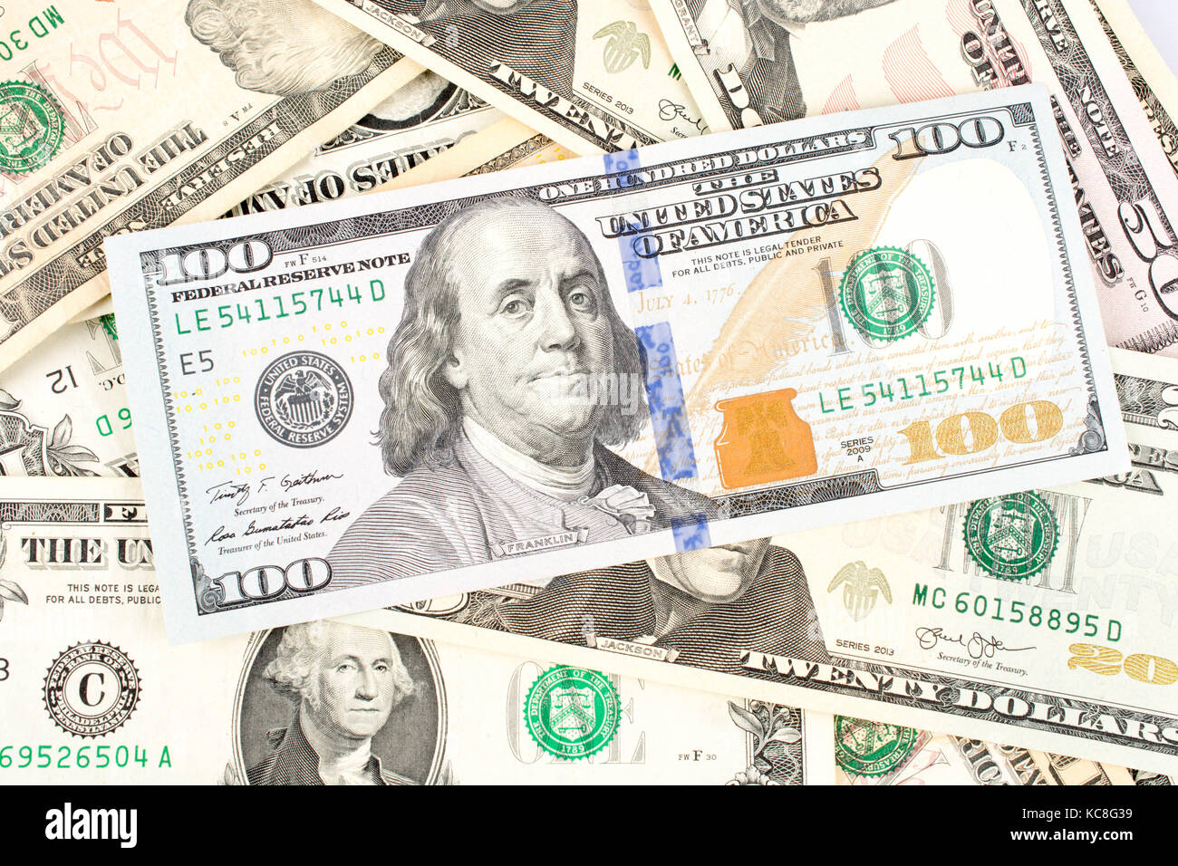 Us currency bills hi-res stock photography and images - Alamy