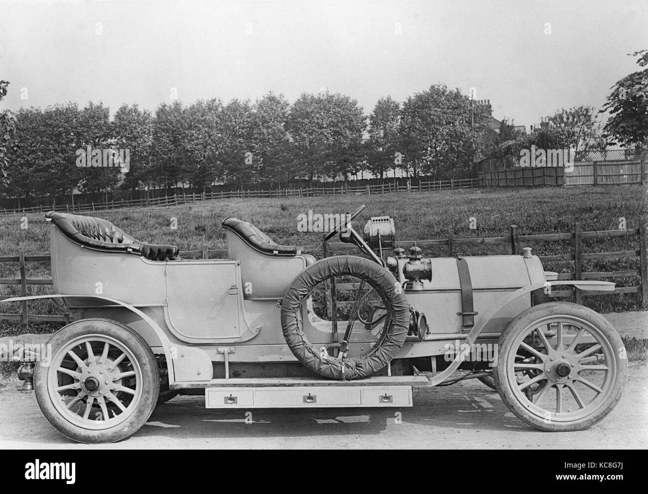 1909 car hi-res stock photography and images - Alamy