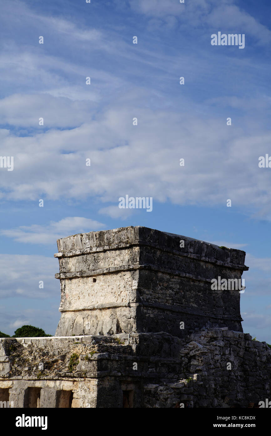 Pyramid shape temples hi-res stock photography and images - Alamy
