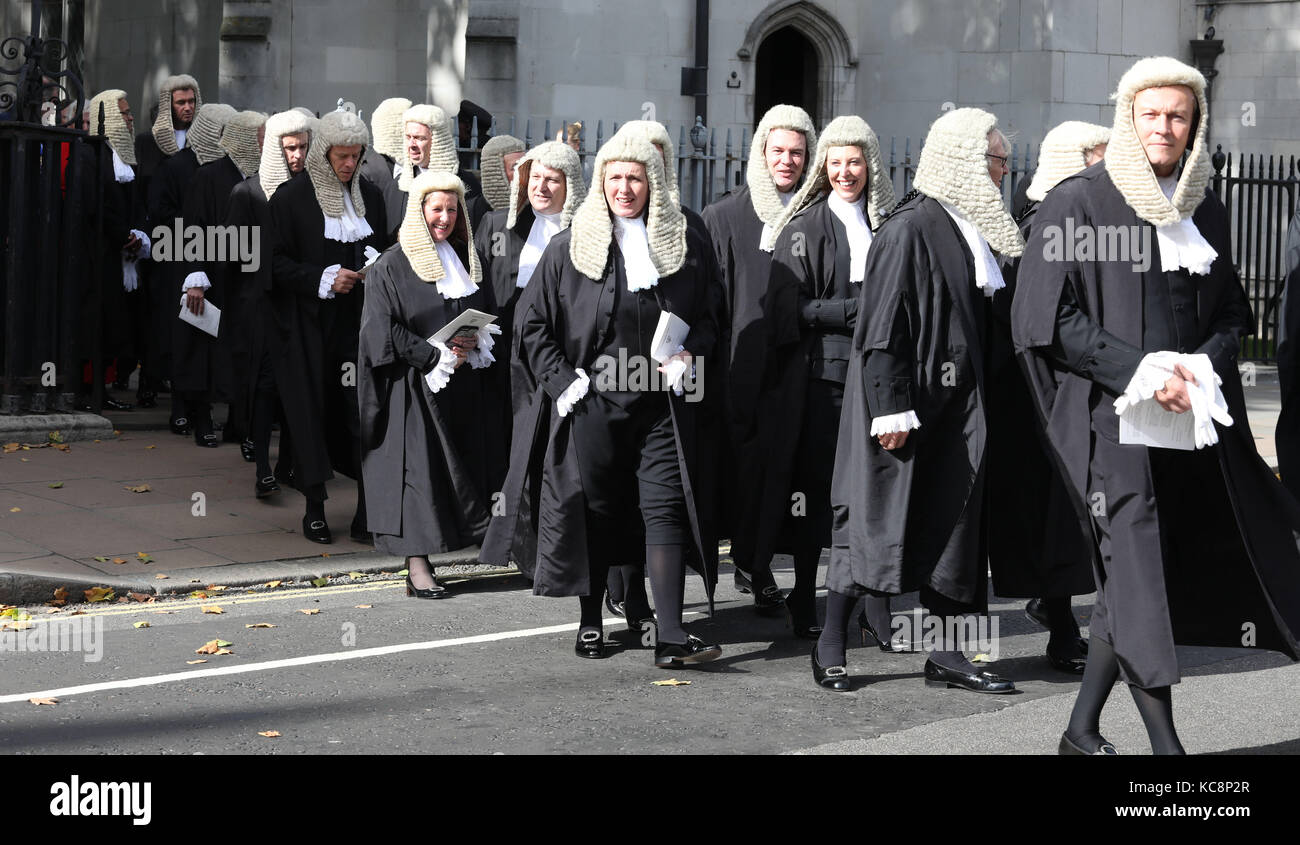 Pic shows: Judges queueing to enter House of Commons Pic by Gavin ...