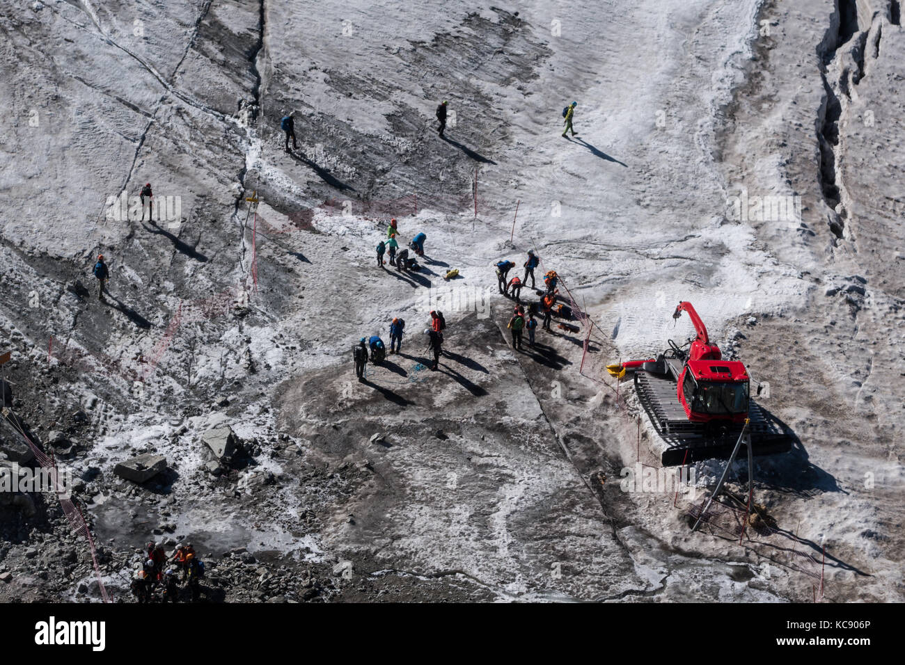 Piste machine hi-res stock photography and images - Alamy