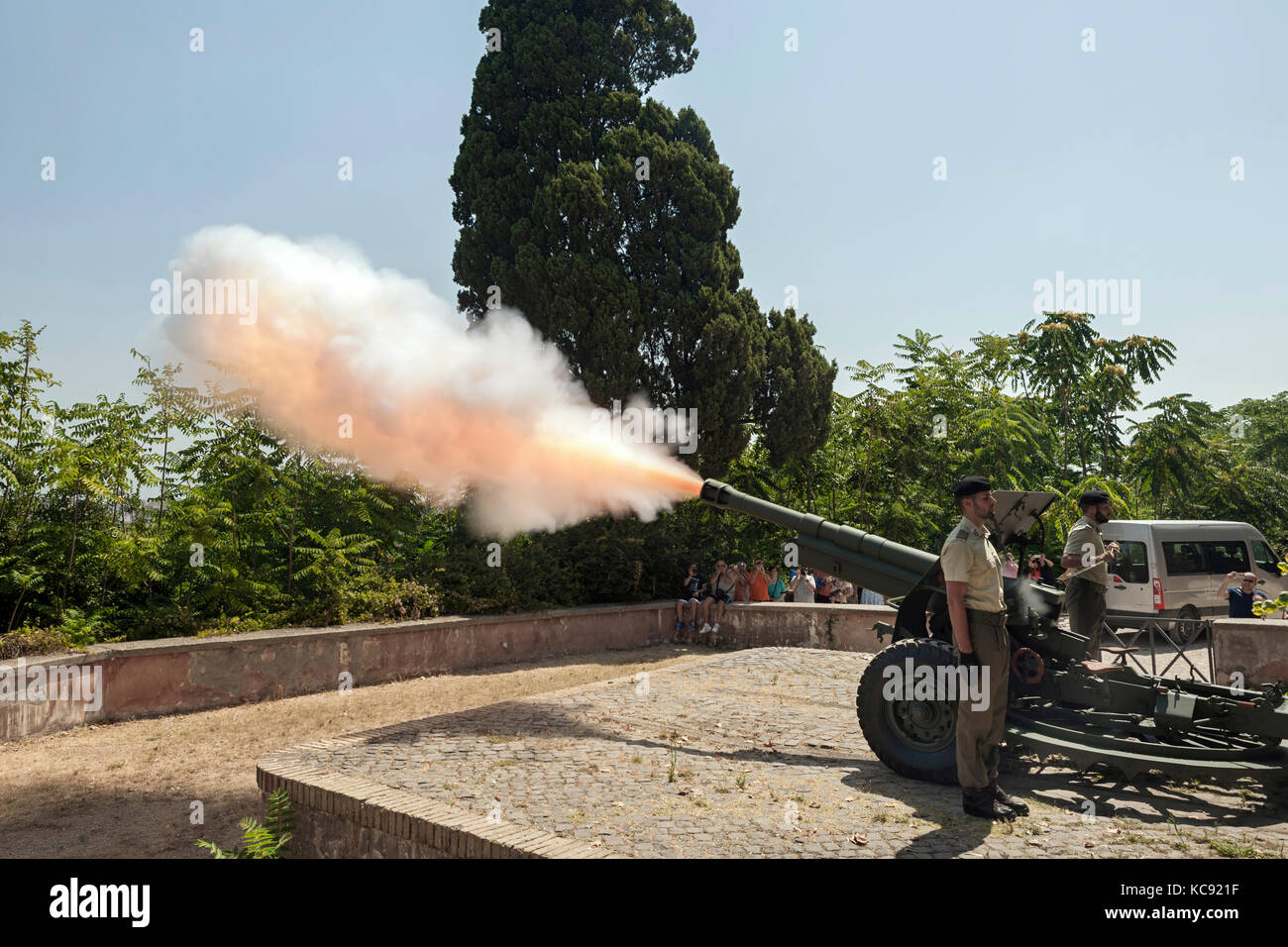 Rome's noon gun cannon being fired on Janiculum (aka Gianicolo Hill ...