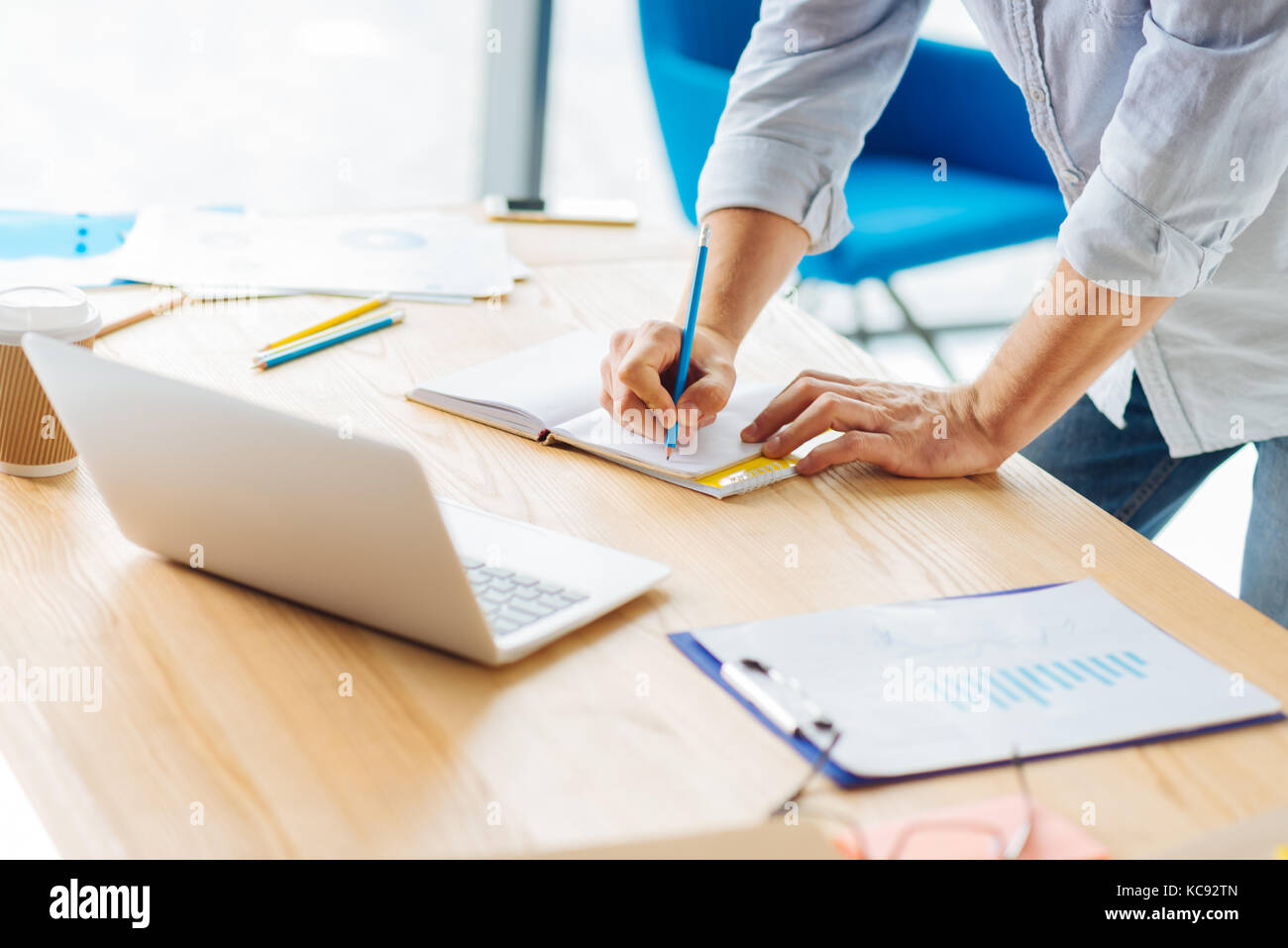 Close up of male hand that writing plan Stock Photo - Alamy