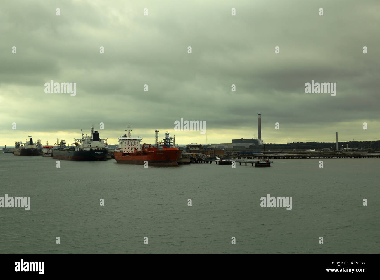 Ka oil hi-res stock photography and images - Alamy