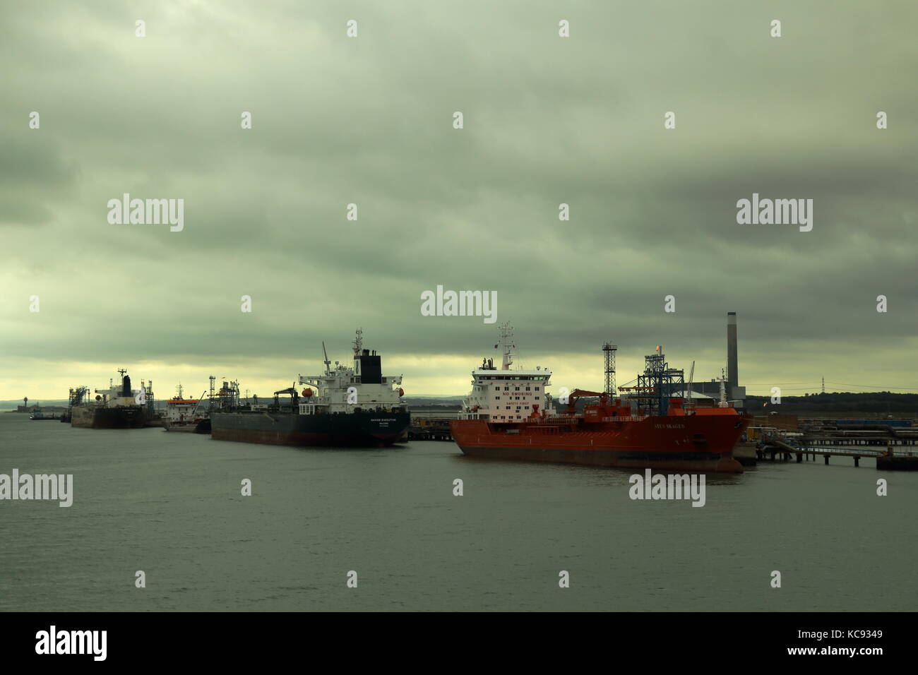 Ka oil hi-res stock photography and images - Alamy