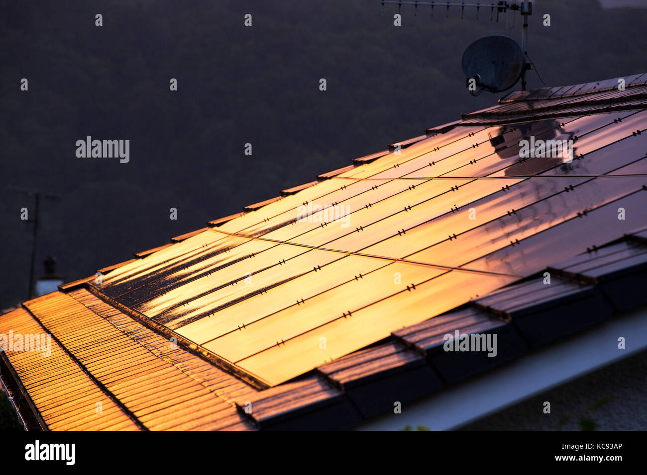 Solar panels roof sunset hi-res stock photography and images - Alamy