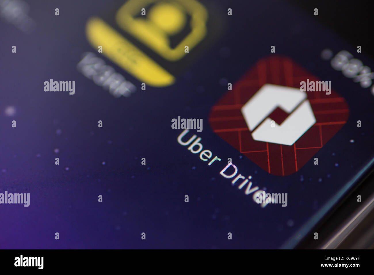 Uber symbol hi-res stock photography and images - Alamy