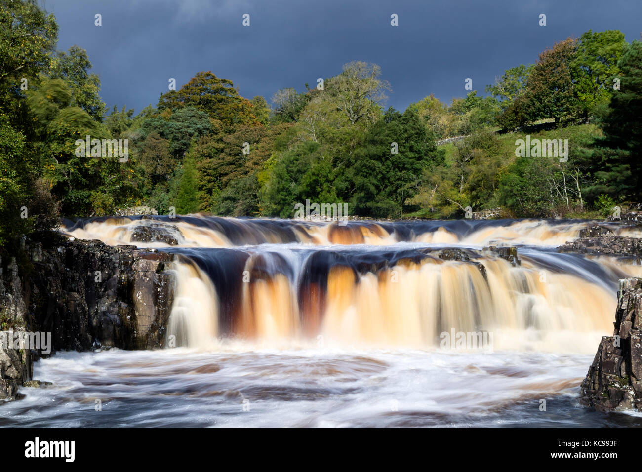 Low force waterfall durham hi-res stock photography and images - Alamy