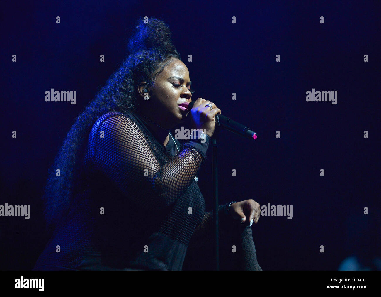 Tia mann hi-res stock photography and images - Alamy