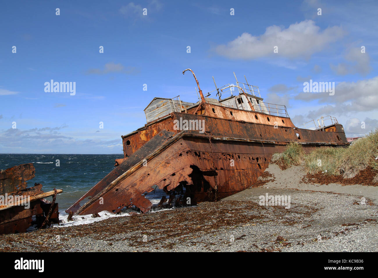 Wreck on the beach Stock Photo - Alamy