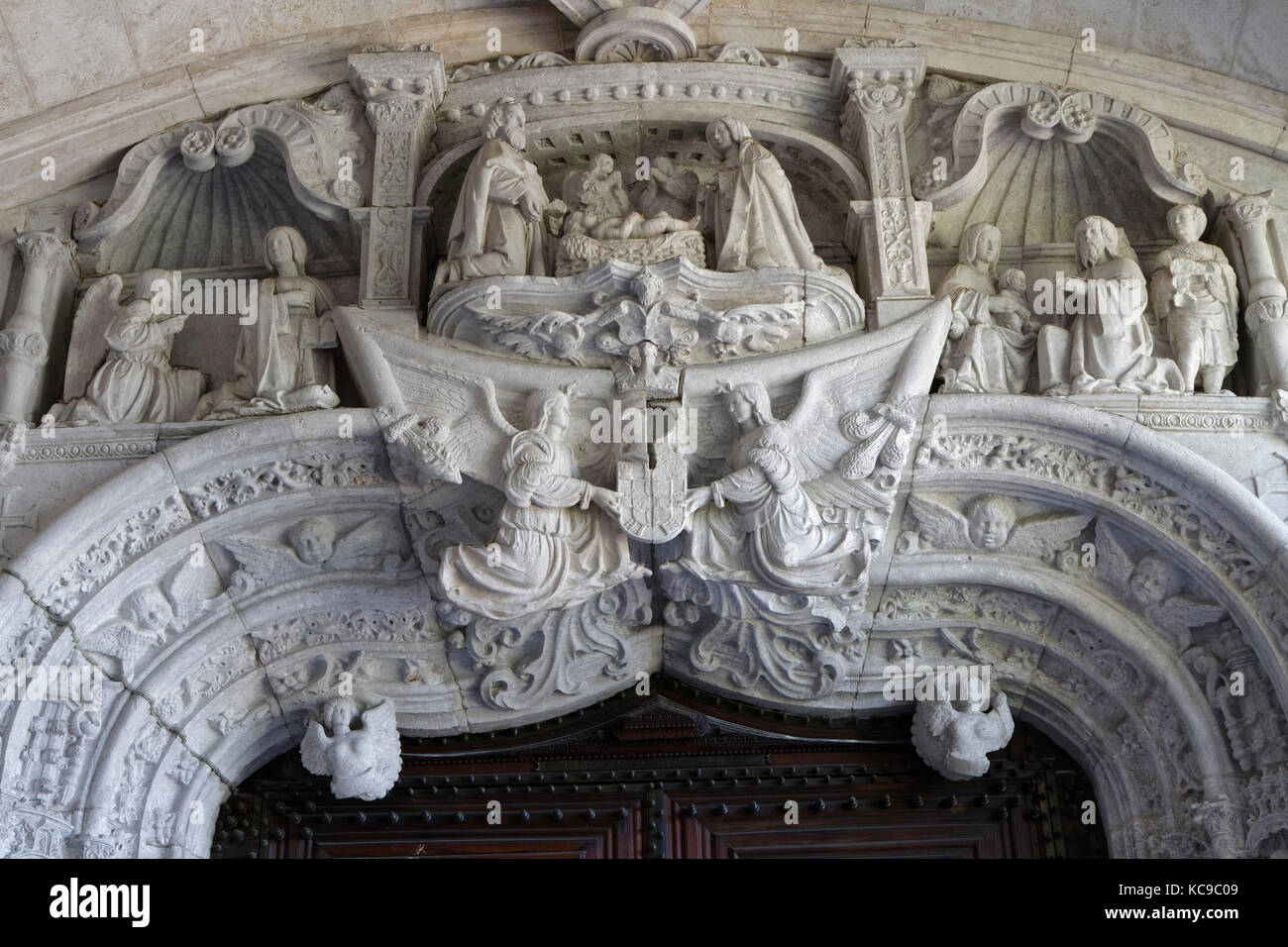 Examples of the portuguese late gothic manueline style of architecture ...