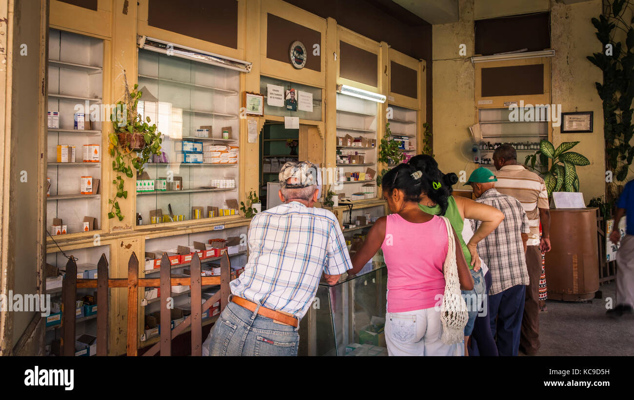 Interior state pharmacy people hi-res stock photography and images - Alamy