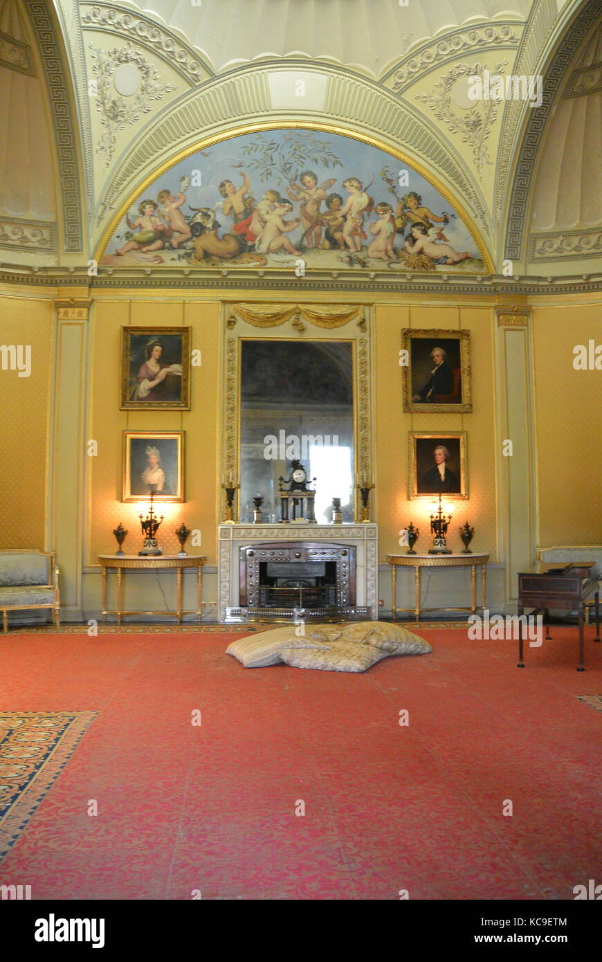 Stately home interior hi-res stock photography and images - Alamy