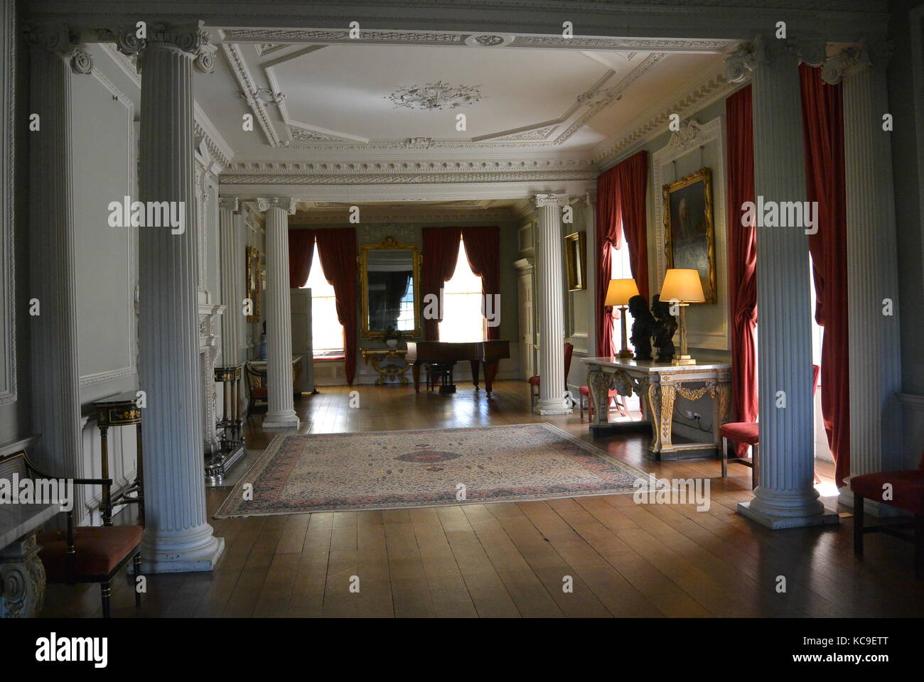 Stately home interior hi-res stock photography and images - Alamy