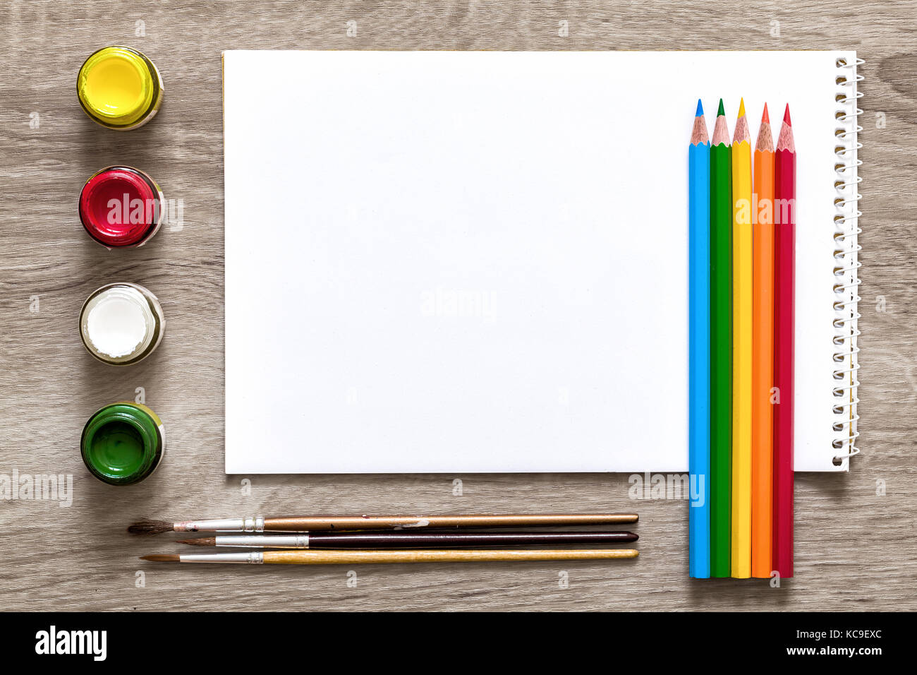 Drawing objects hi-res stock photography and images - Alamy