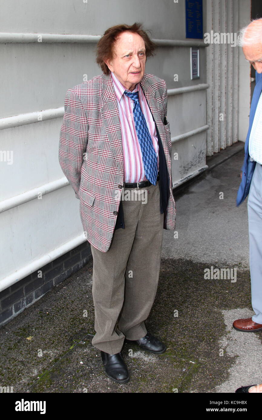 Ken Doddy arriving at the Venue Cymru theatre Llandudno Wales Stock ...
