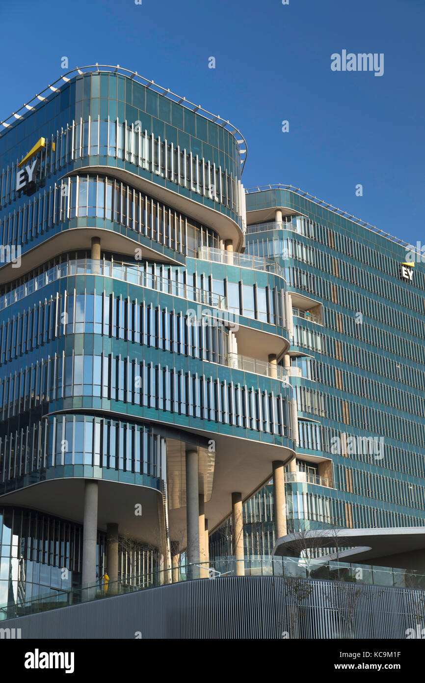 Ey building hi-res stock photography and images - Alamy