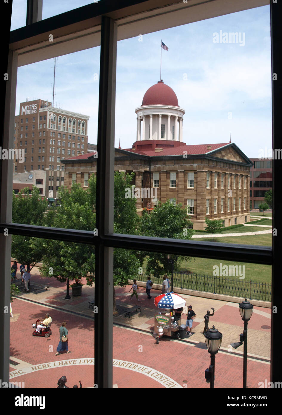 The Old State Capitol in Springfield, Illinois, seen through a window ...
