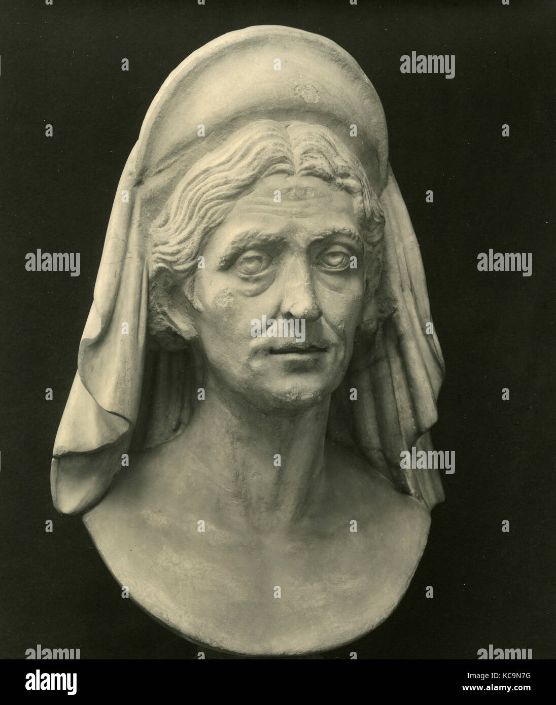 Pompeia Plotina, wife of Trajan, marble head Stock Photo - Alamy