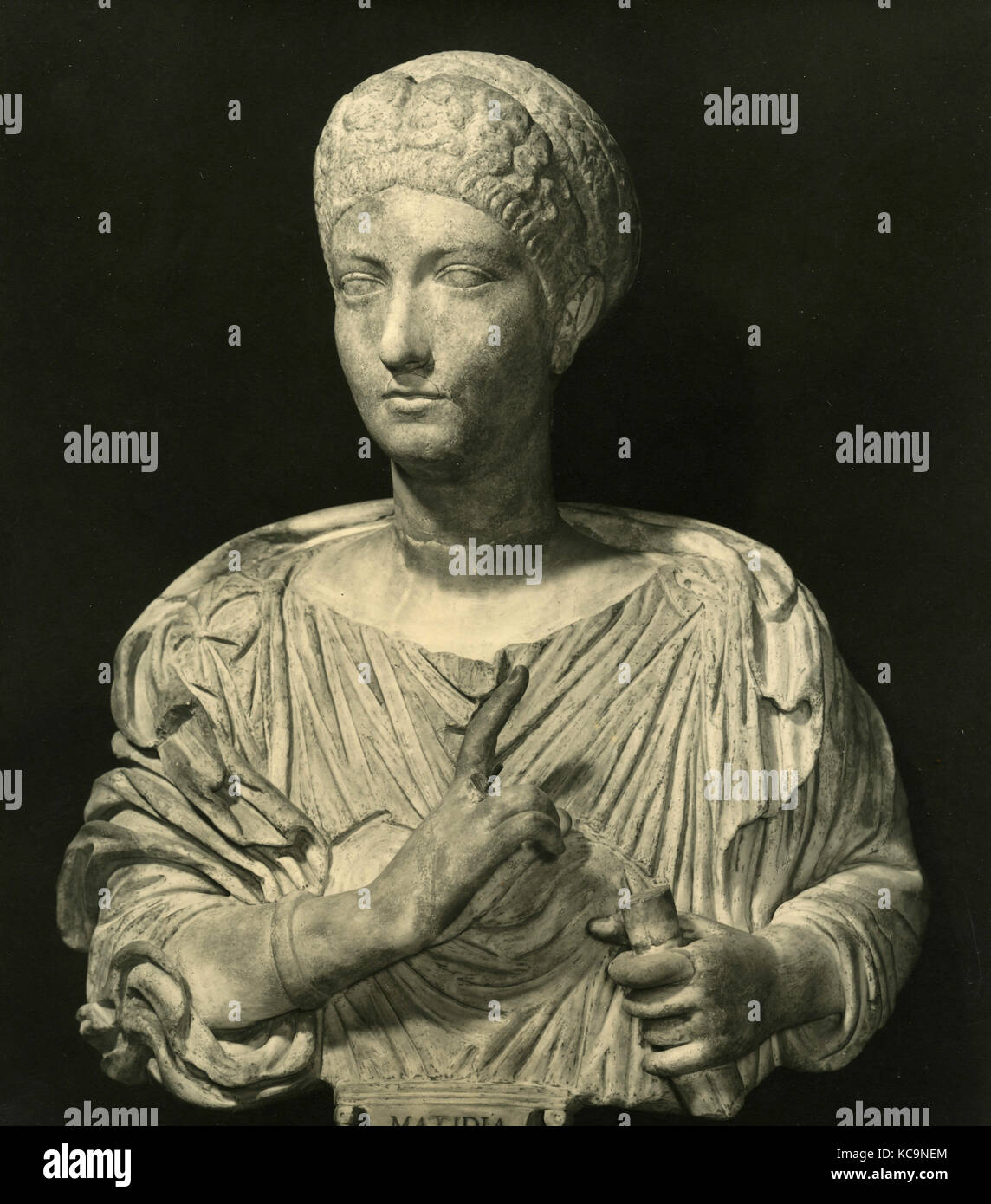 Matidia Minor, marble head Stock Photo - Alamy
