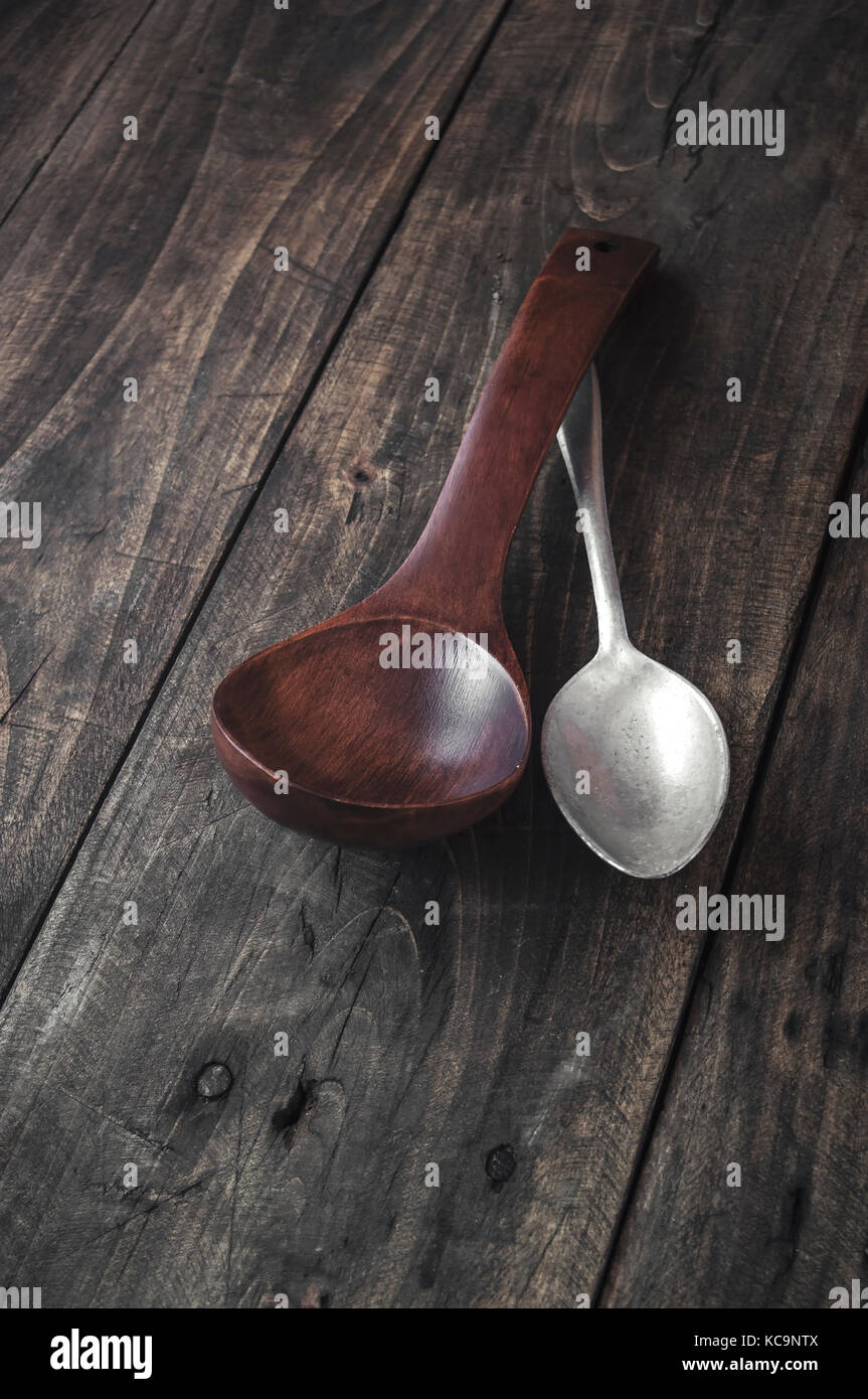 Vintage dinnerware hi-res stock photography and images - Alamy