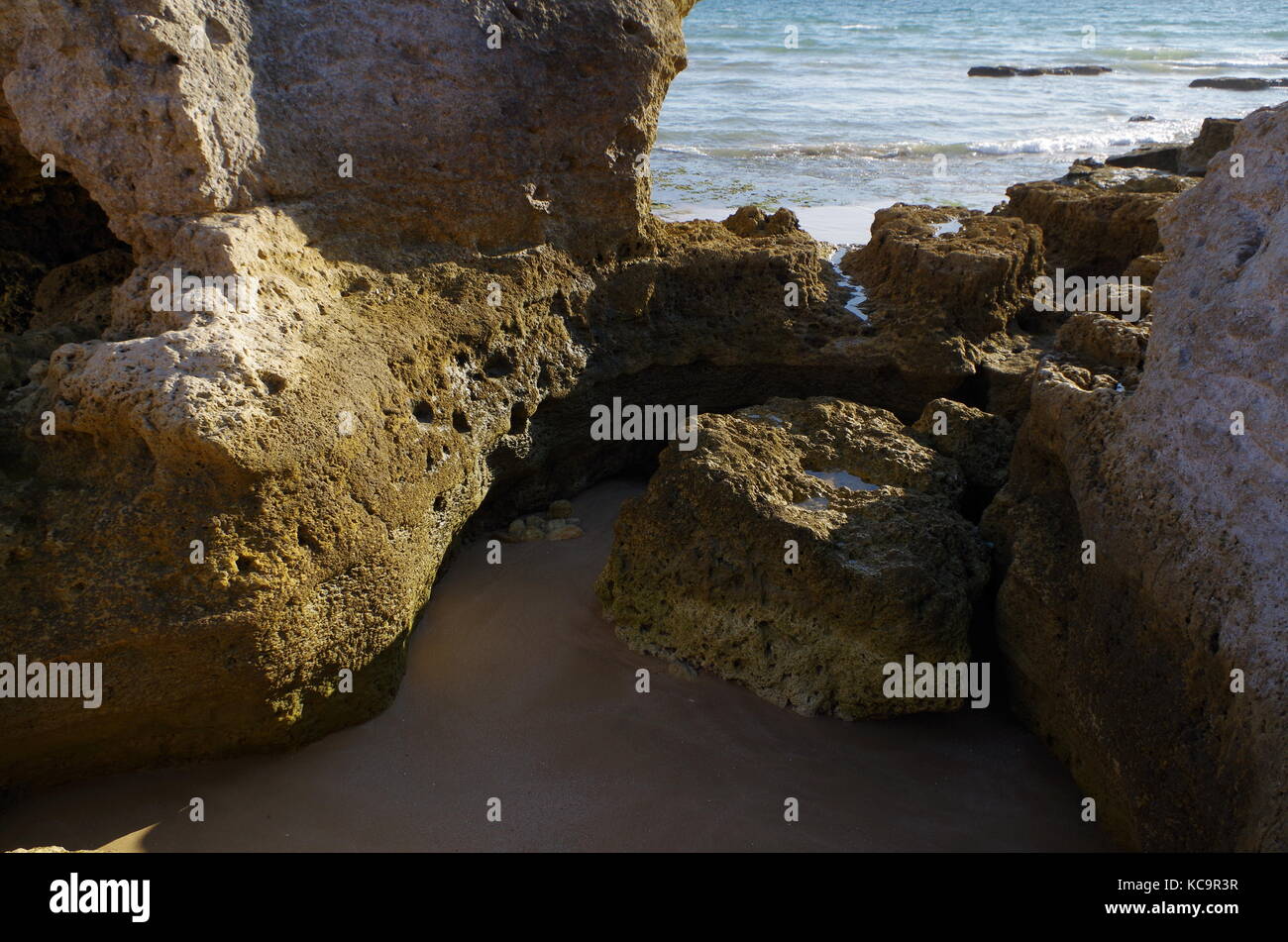 Gale beach in Albufeira. Algarve, Portugal Stock Photo - Alamy