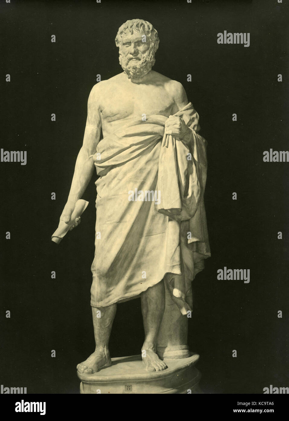 Zeno of Elea, marble statue Stock Photo - Alamy