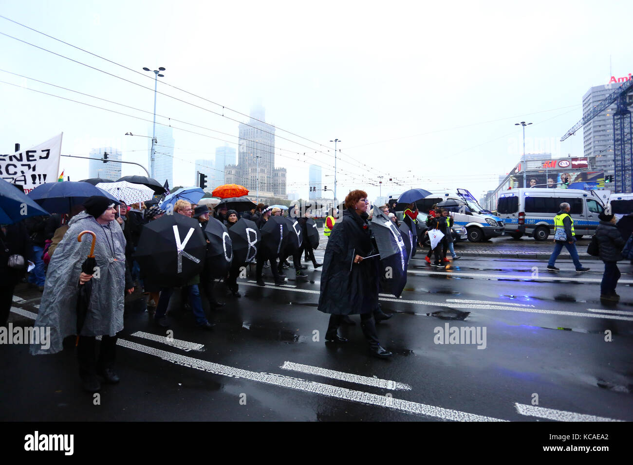 Warsaw, Poland. 03rd Oct, 2017. Mass demonstration for women's rights ...