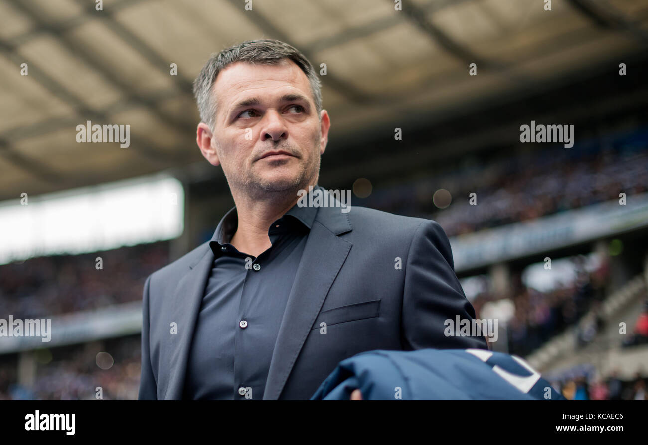 Berlin, Germany. 1st Oct, 2017. Munich's interim coach Willy Sagnol ...