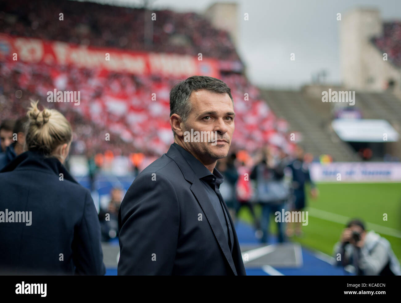 Berlin, Germany. 1st Oct, 2017. Munich's interim coach Willy Sagnol ...