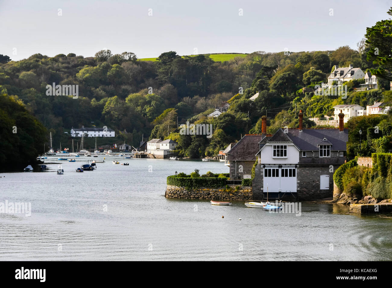 Noss Mayo, Devon, UK. 3rd Oct, 2017. UK Weather. A view of Newton Creek ...