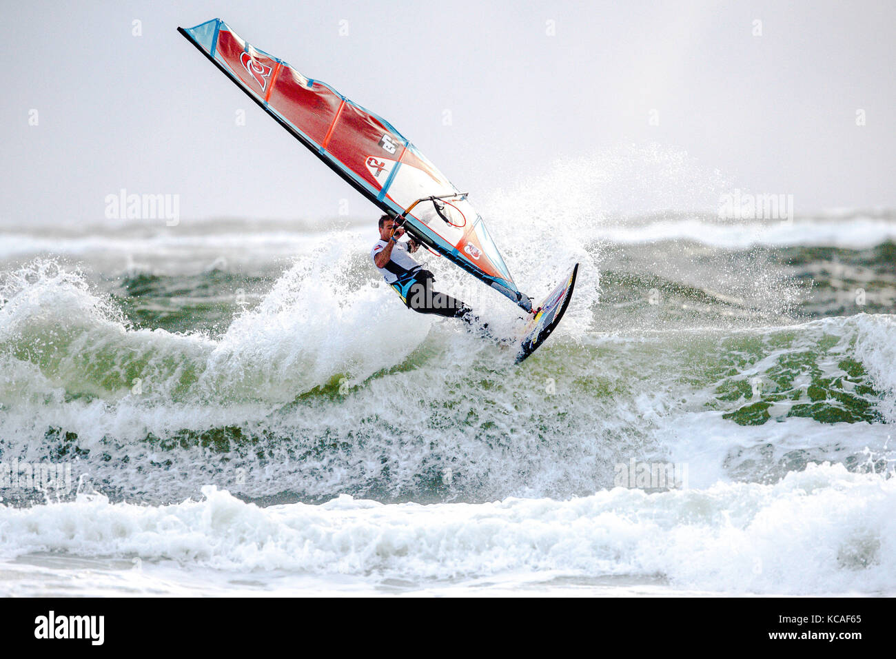 Westerland, Germany. 3rd Oct, 2017. American windsurfer Josh Angulo in ...