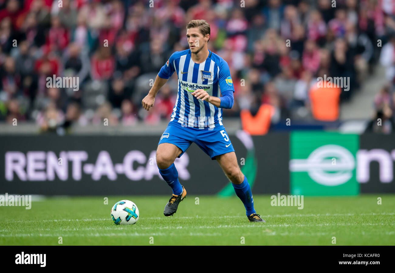 Berlin's Niklas Stark in action during the German Bundesliga football ...