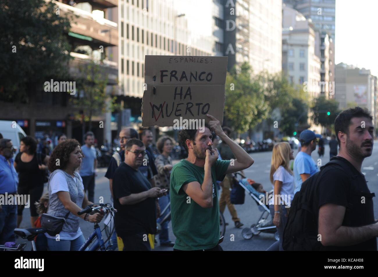 3rd Oct 2017 Demonstrations in Catalunya against police violence at the ...
