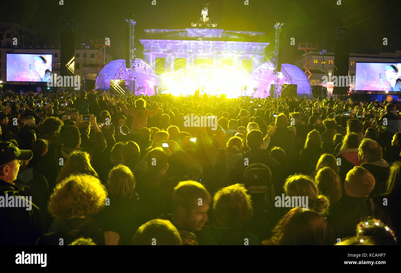 Mark Forster I Musikfestival German Unity Stock Photo - Alamy