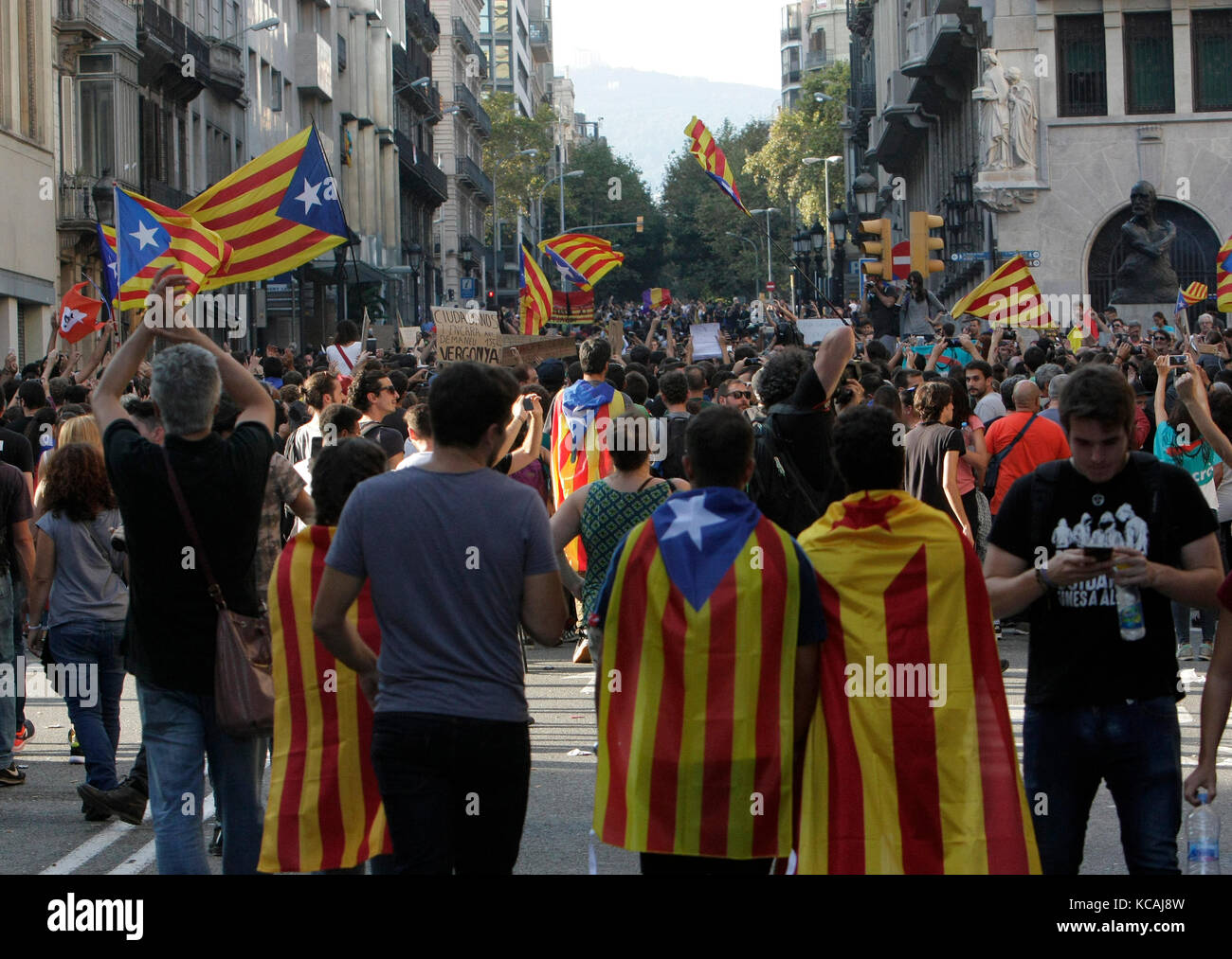Barcelona, Spain. 03rd Oct, 2017. Images from Barcelona during A ...