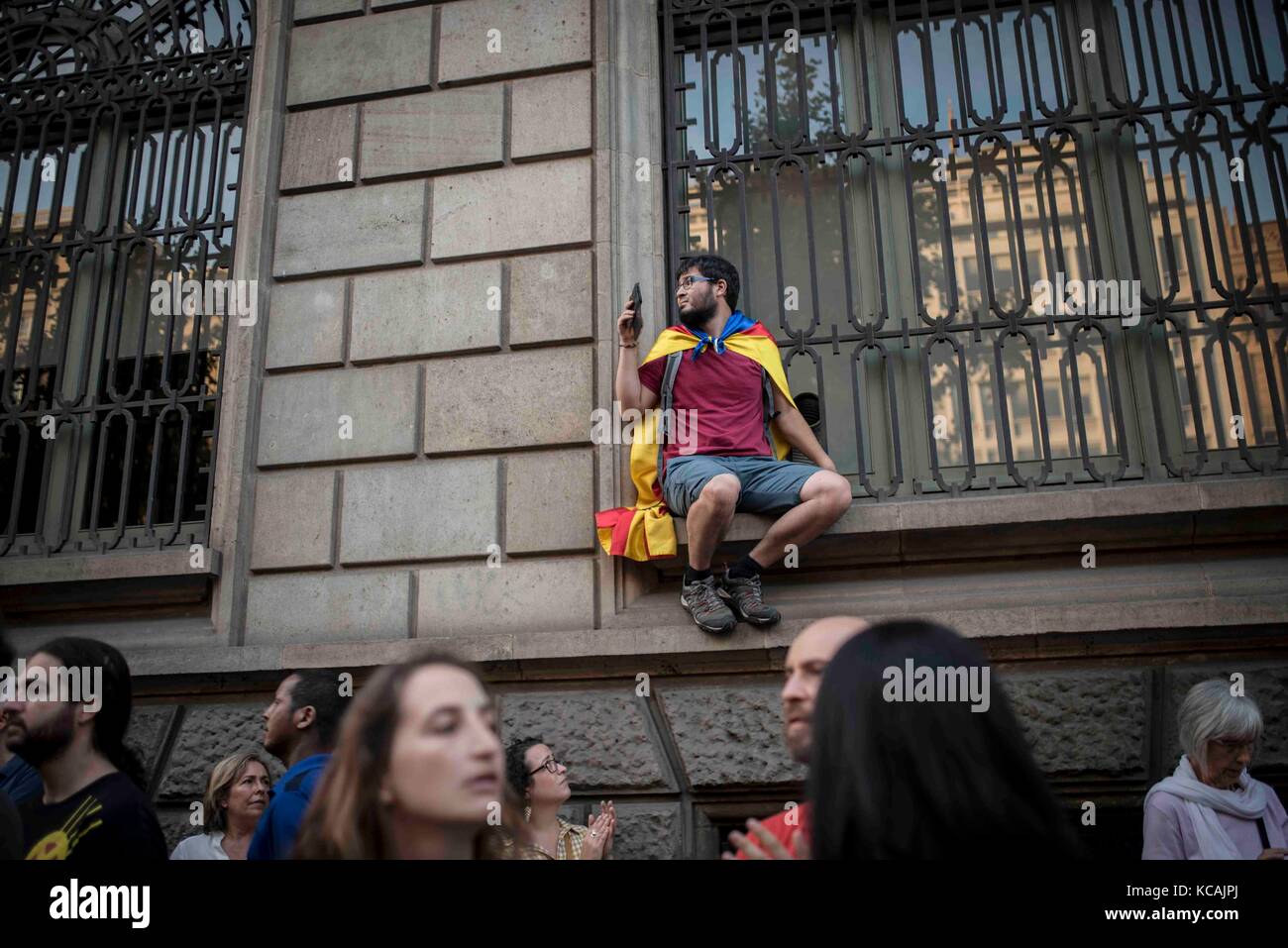 Barcelona, Spain. 02nd Oct, 2017. On October 3th, Barcelona, thousands ...