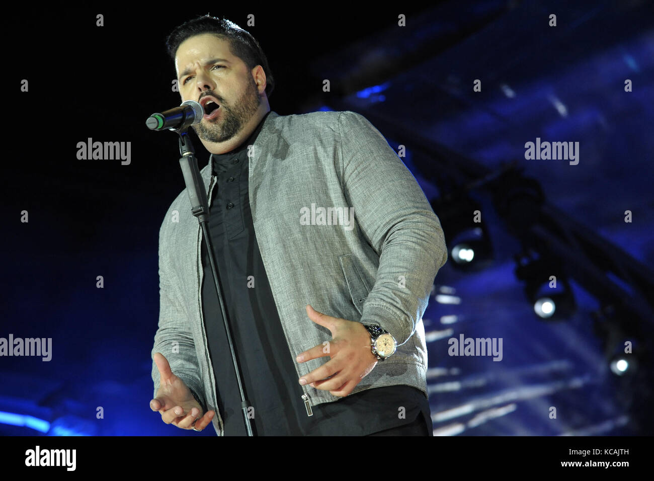 Fernando Varela, Klassischer Saenger bei „Pop meets Classic“ zum 27 ...