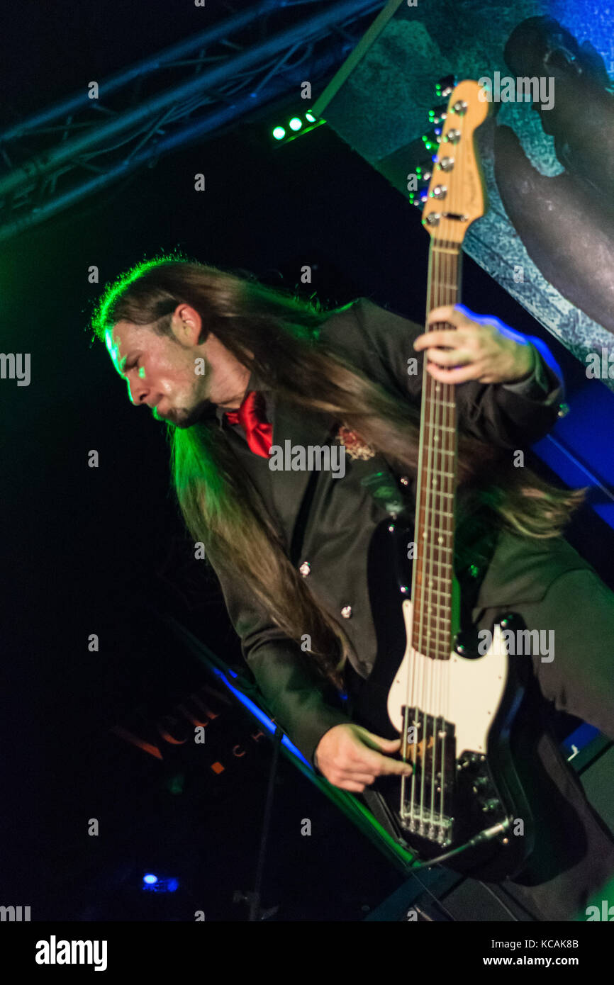 Photography of mike young hi-res stock photography and images - Alamy