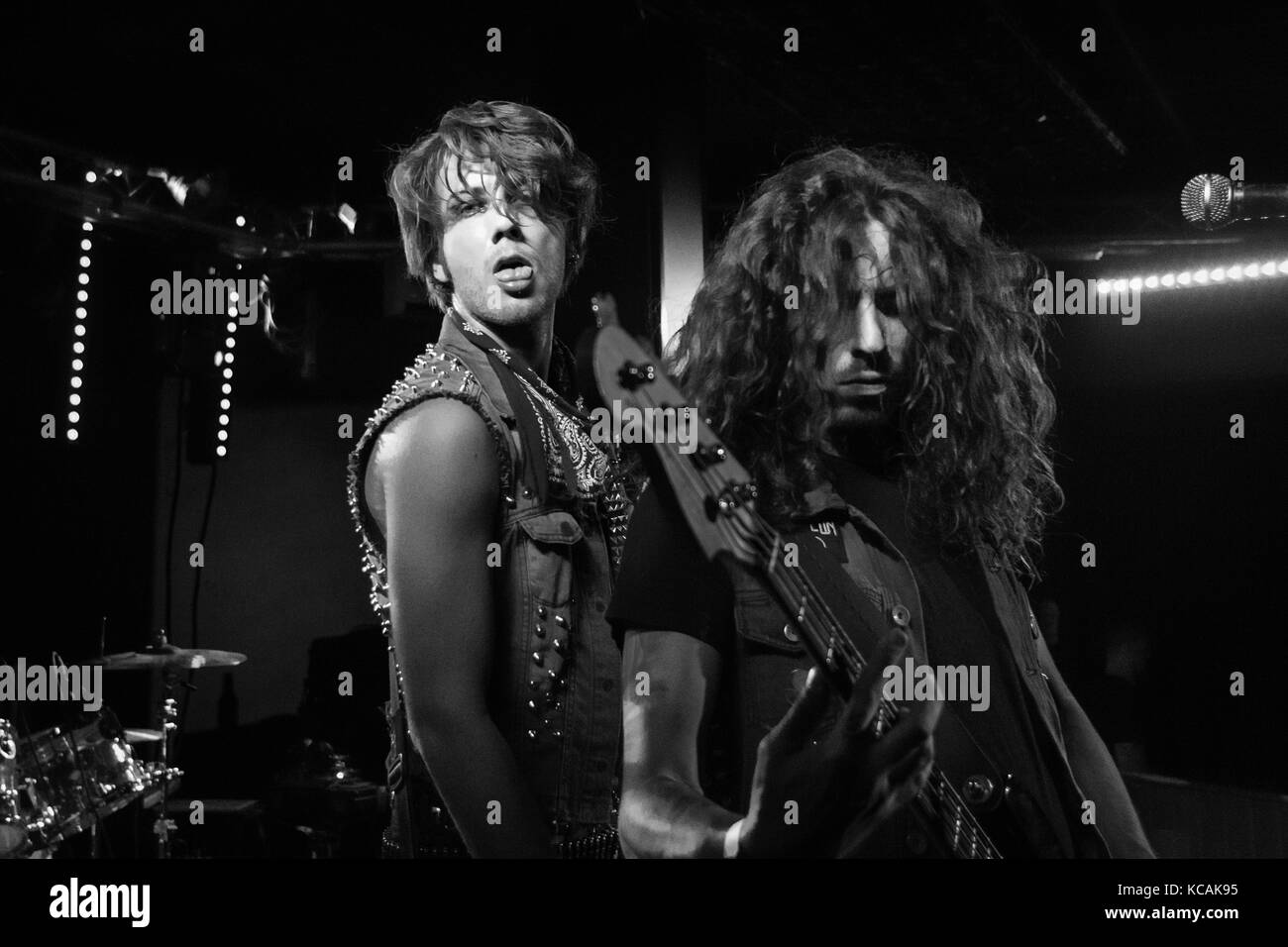 Song dead Black and White Stock Photos & Images - Alamy