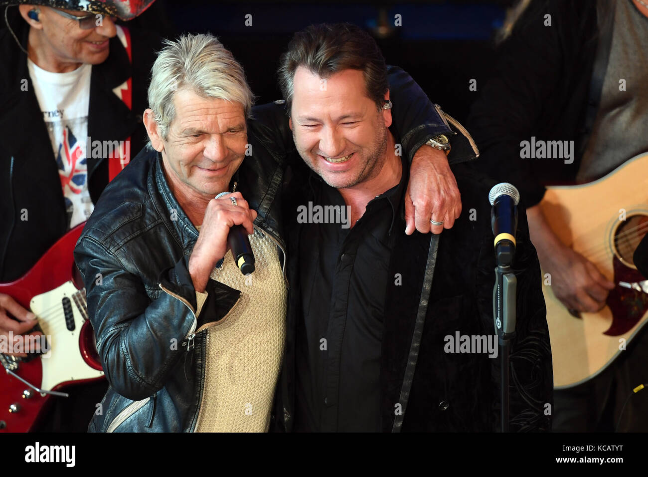 MatthIas Reim (l-r) and Herbert Dreilich take part in a press ...