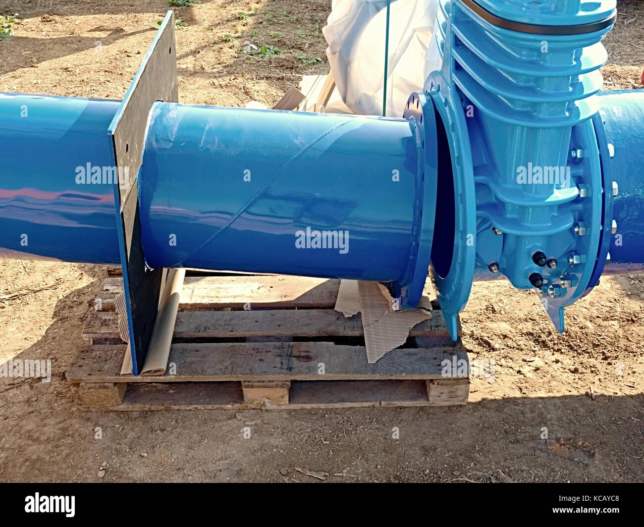 500mm big new drink water Gate valve joint with screws and nuts to pipe ...