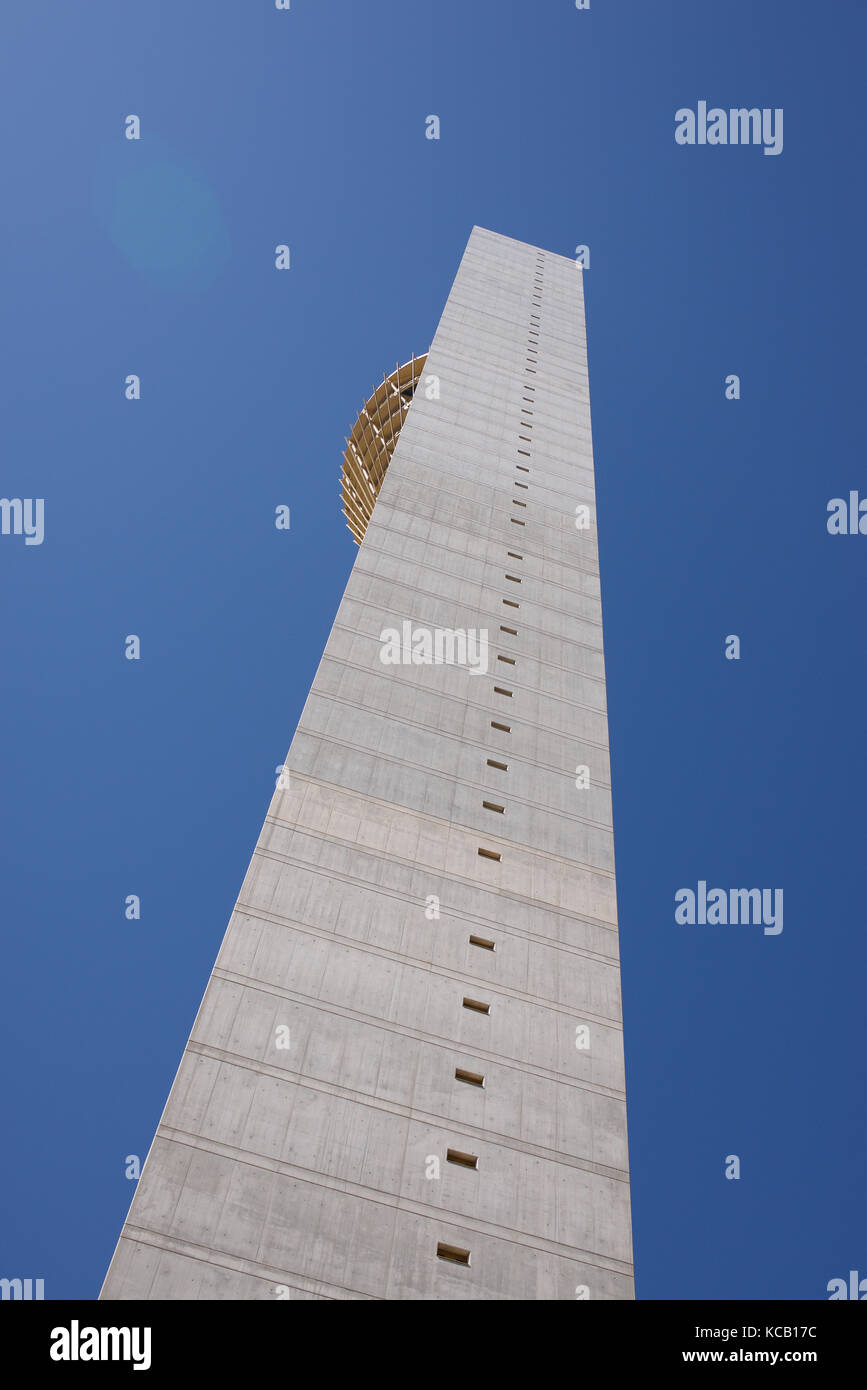 The Intempo skyscraper at Benidorm, Alicante, Spain Stock Photo - Alamy