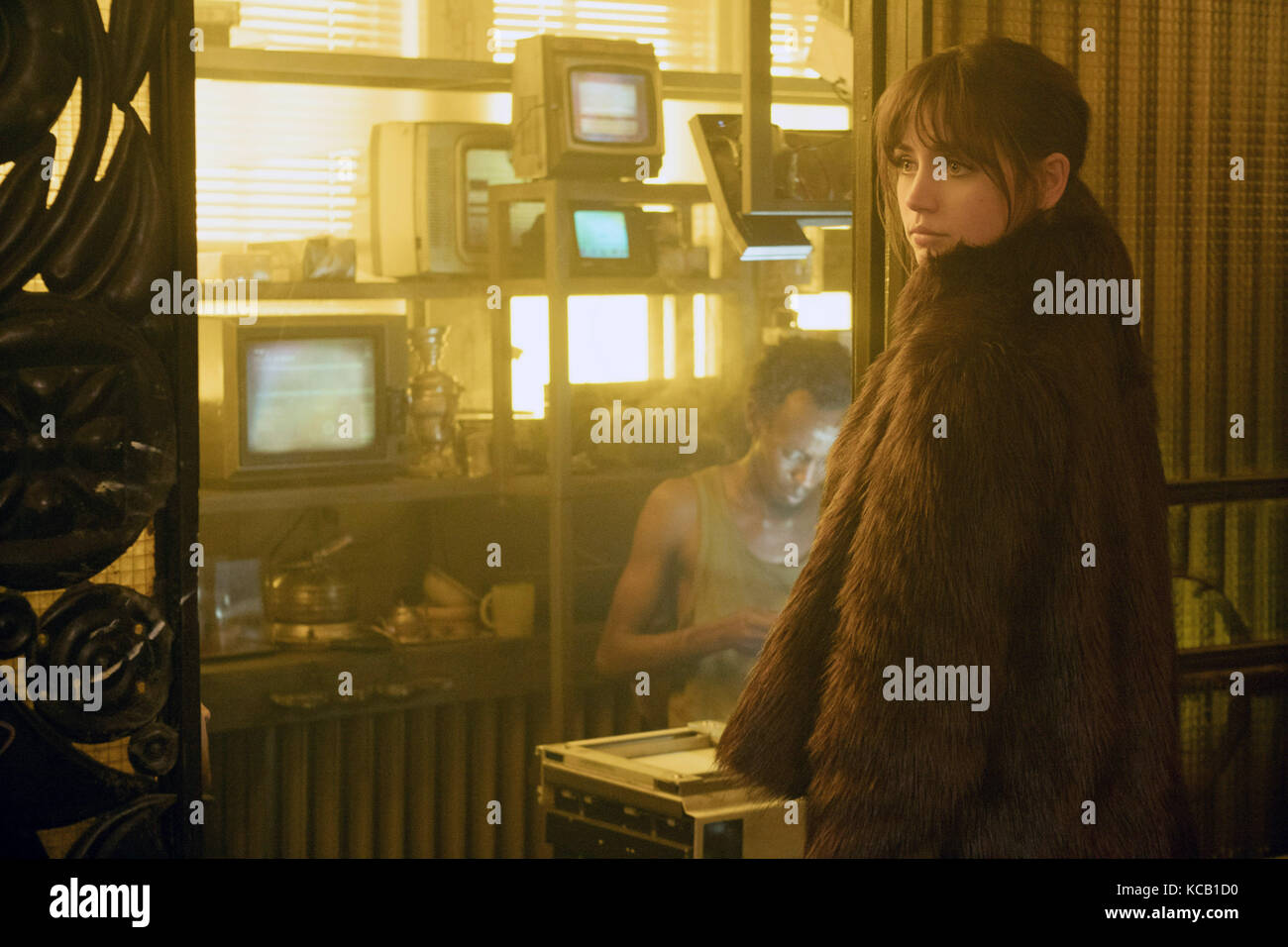 BLADE RUNNER 2049, Ana de Armas, 2017. ph: Stephen Vaughan /© Warner ...