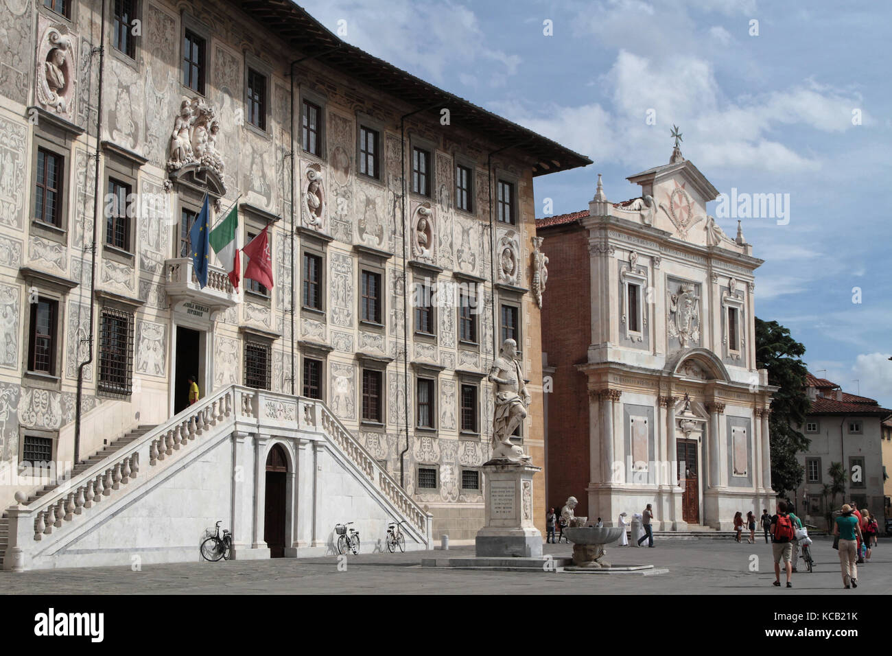 Monument knights of italy hi-res stock photography and images - Alamy