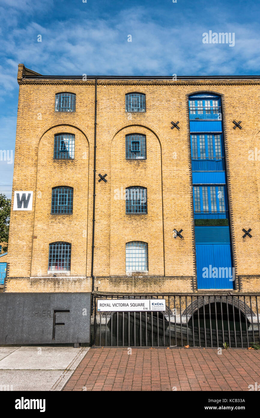 Warehouse conversion hi-res stock photography and images - Alamy